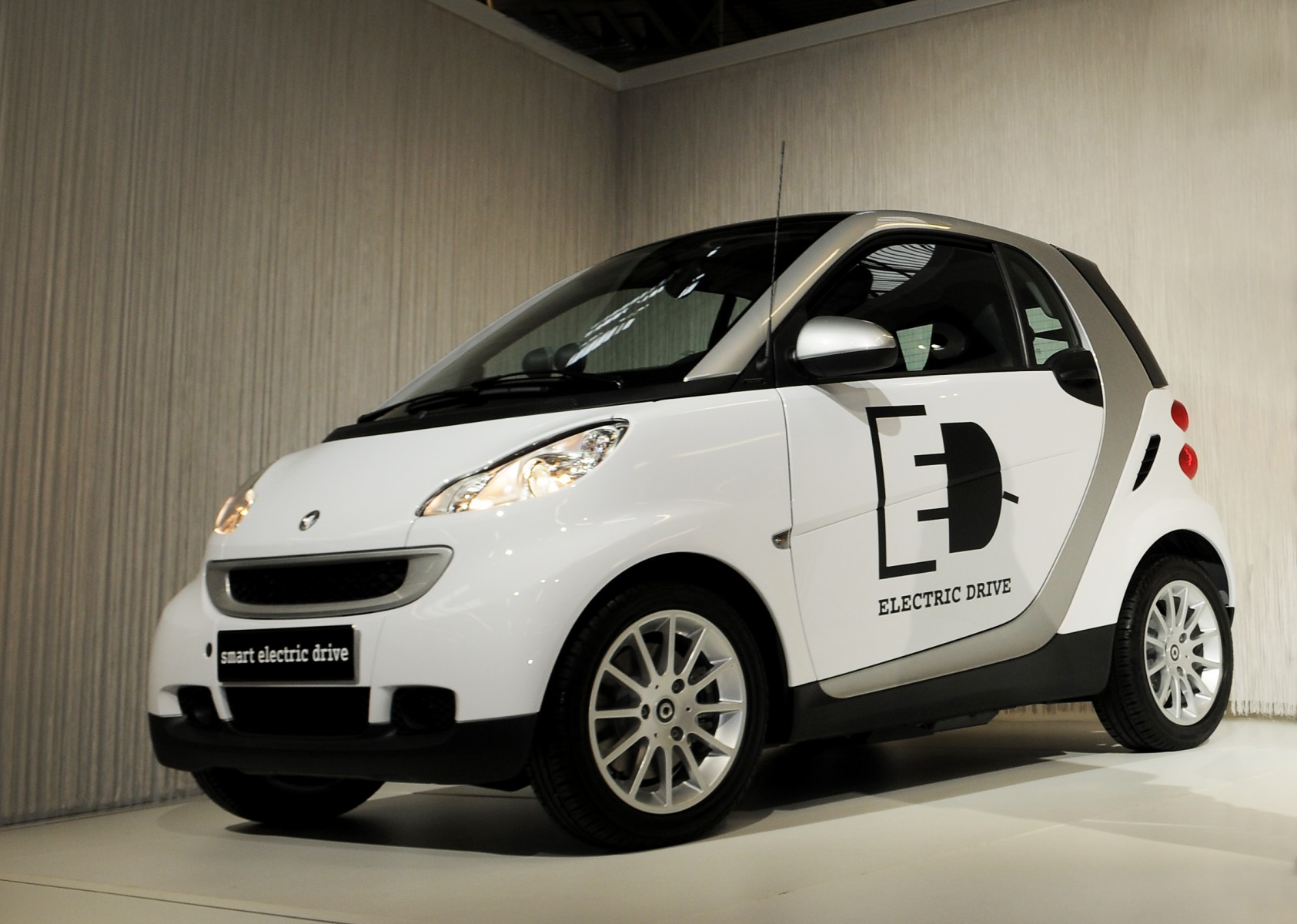 smart electric drive: prosegue la decennale storia di successi