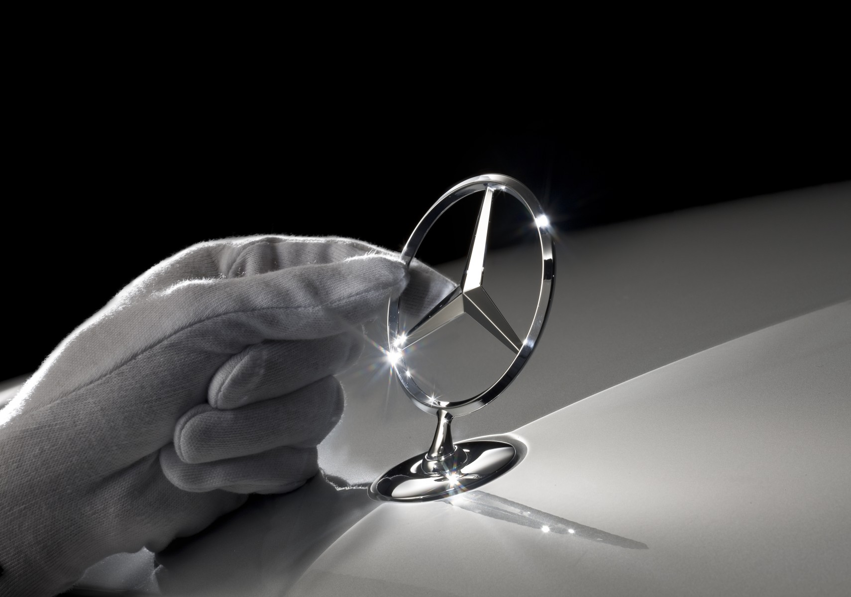 Twelfth place among the ‘Best Global Brands 2011'. Mercedes-Benz is the ...