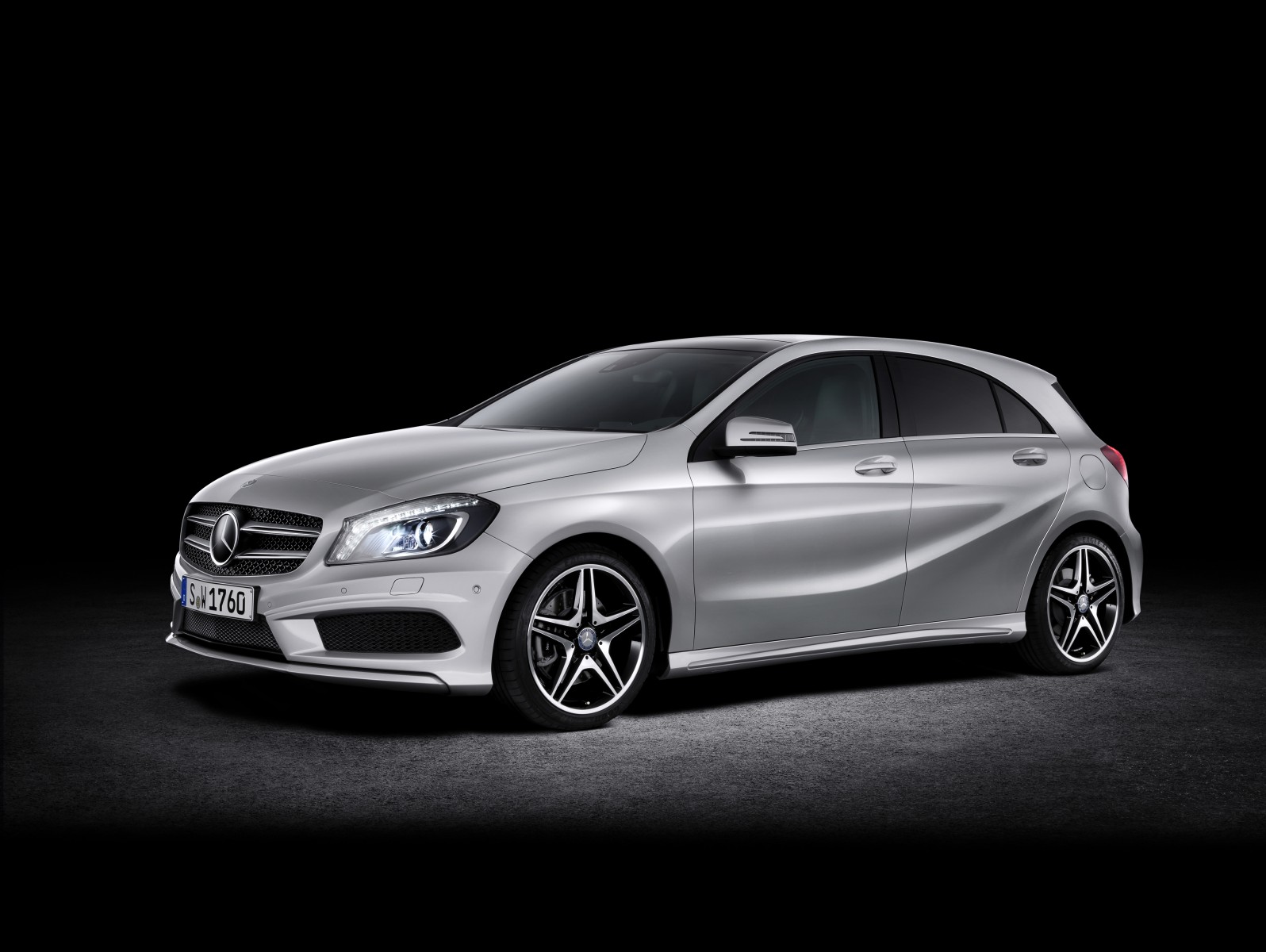 ‘La Capitale Automobile fleet'. La nuova Mercedes-Benz Classe A si ...