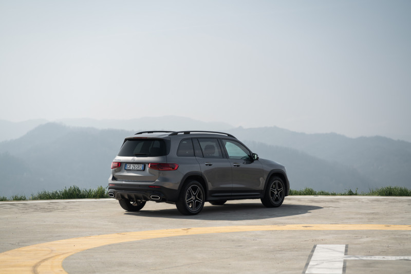 Nuove Mercedes EQB e GLB: i due modelli più versatili della gamma SUV della Stella