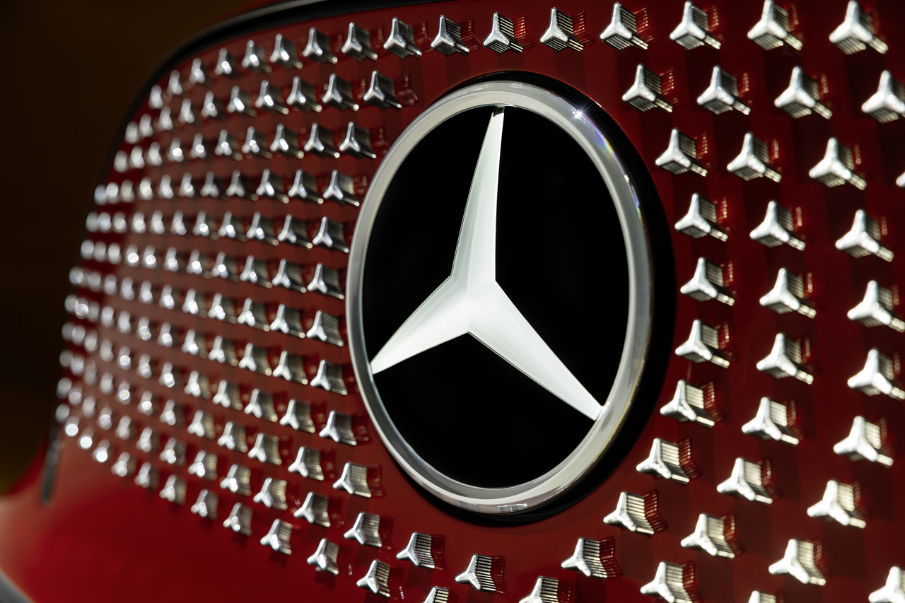 Best Global Brands 2023: Mercedes-Benz sale al settimo posto tra i ...