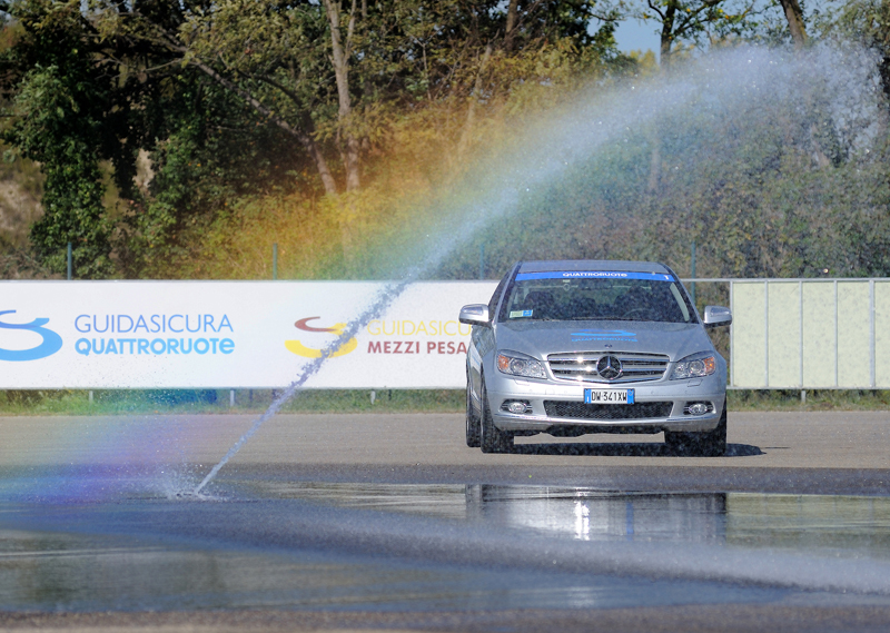 Partnership Mercedes-Benz Italia e ASC (Automotive Safety Centre ...