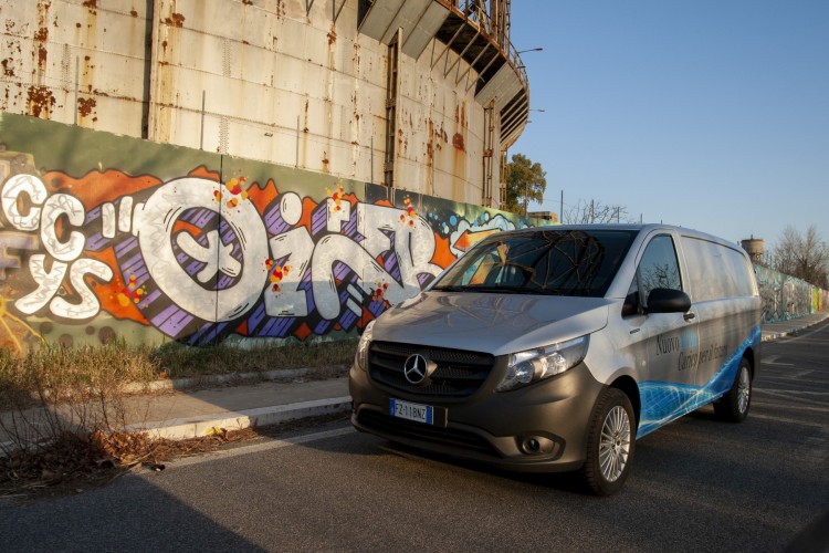 Mercedes-Benz Italia Vans insieme ad Airlite
