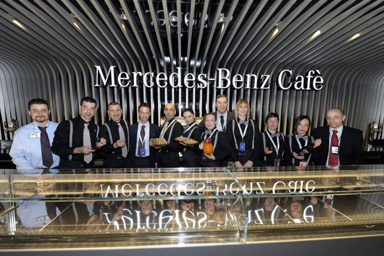 All'aeroporto di Fiumicino il primo Mercedes-Benz Café