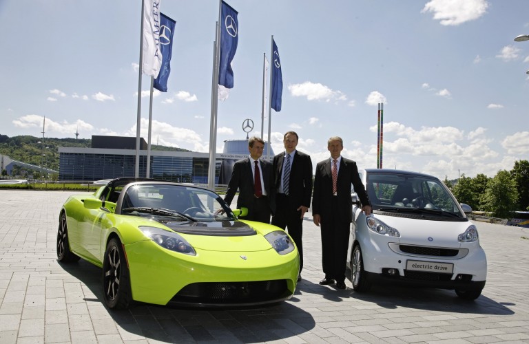 Partnership strategica: Daimler entra in Tesla