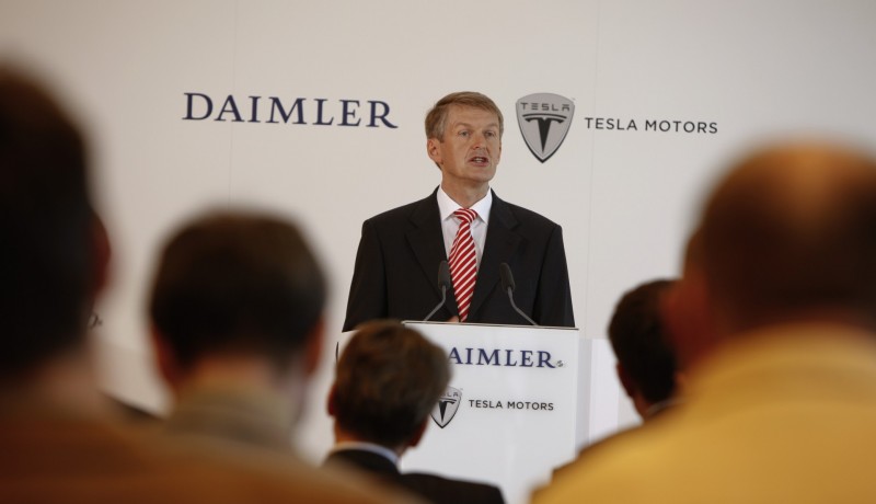 Partnership strategica: Daimler entra in Tesla