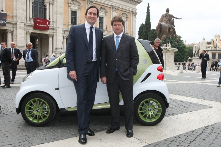 E-MOBILITY ITALY: LA PRIMA SMART ELETTRICA AL SINDACO DI ROMA, GIANNI ...