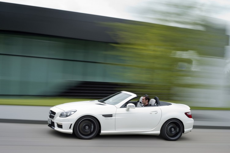 Mercedes-Benz SLK 55 AMG. Performance, efficienza e stile