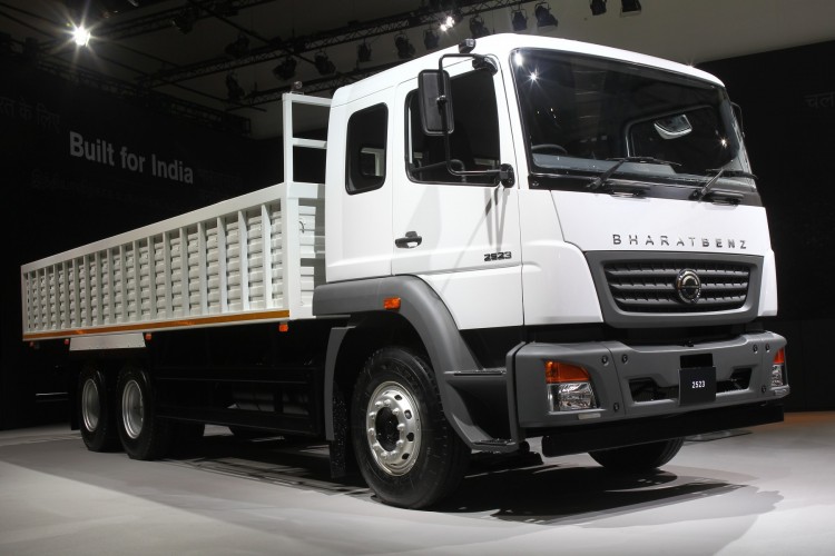 Daimler presenta i nuovi truck BharatBenz per il mercato indiano