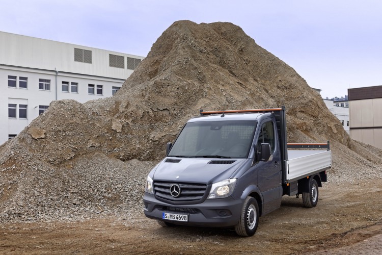 Mercedes-Benz Sprinter: ancora più sicuro, ecologico, accattivante e ...