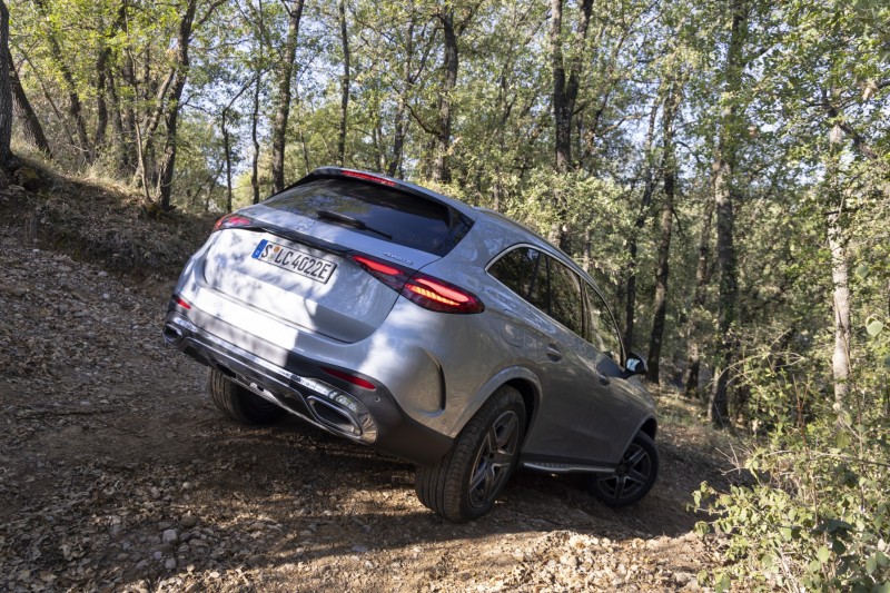 Mercedes-Benz GLC: nuove motorizzazioni ancora più dinamiche, potenti ...