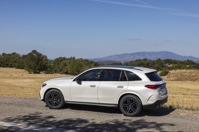 Mercedes-Benz GLC: nuove motorizzazioni ancora più dinamiche, potenti ...