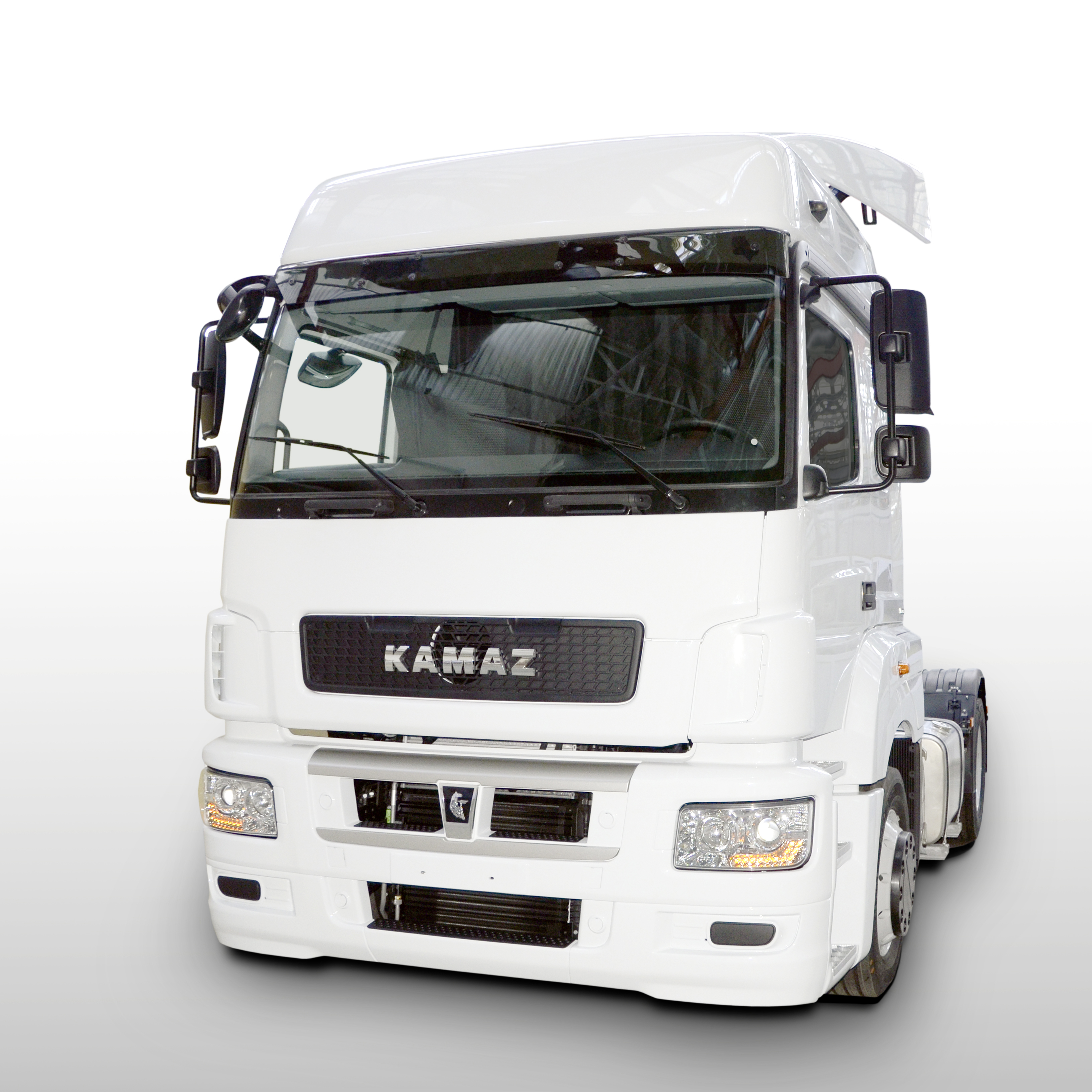 Daimler Trucks and Kamaz unveil jointly developed truck in Russia