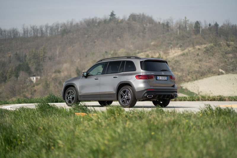 Nuove Mercedes EQB e GLB: i due modelli più versatili della gamma SUV della Stella