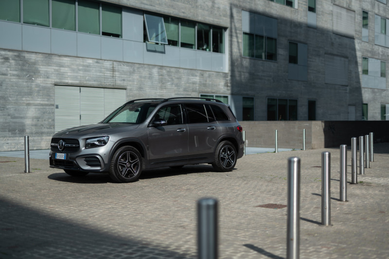 Nuove Mercedes EQB e GLB: i due modelli più versatili della gamma SUV della Stella