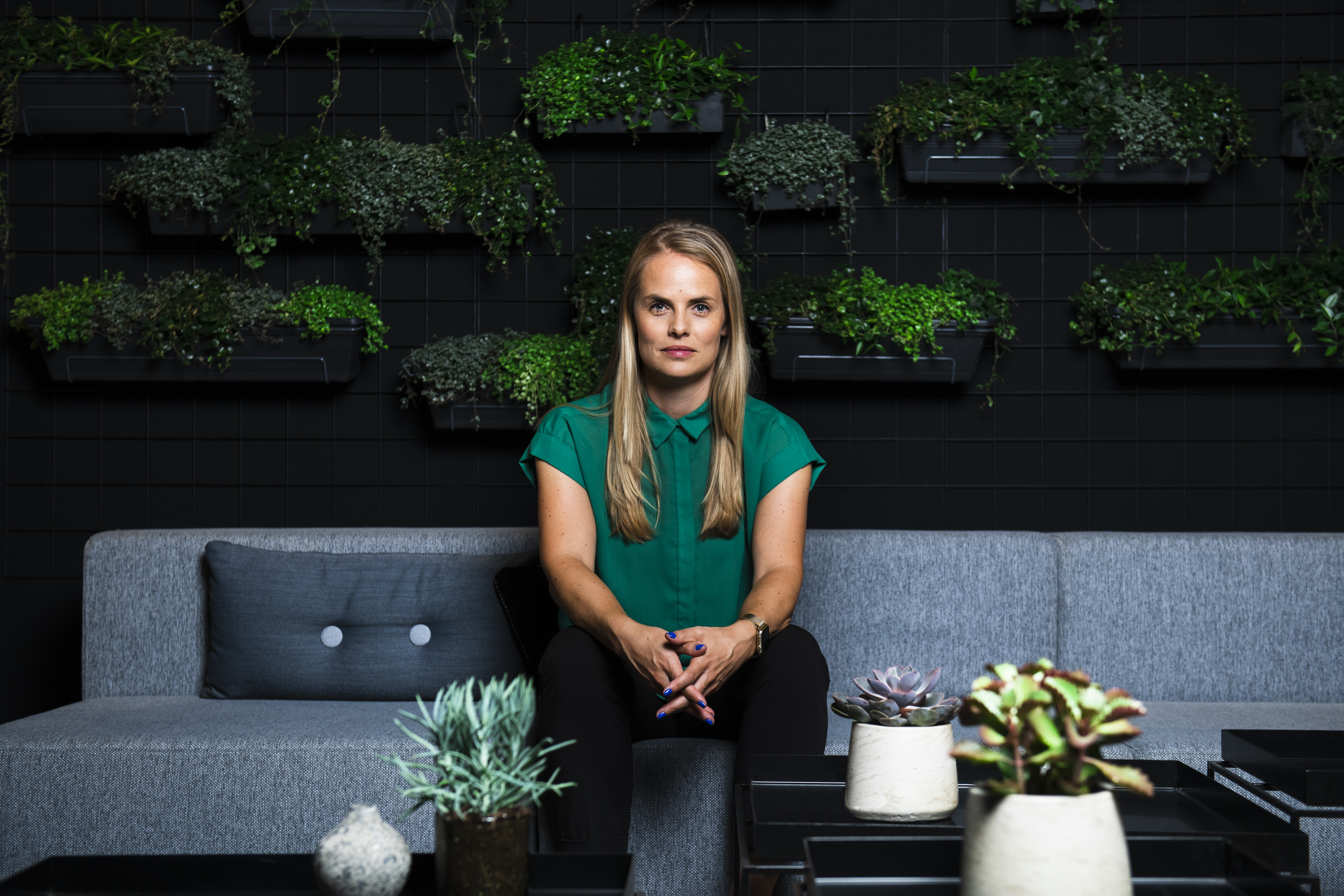 Bettina Fetzer will take over as Head of Mercedes-Benz Marketing on ...