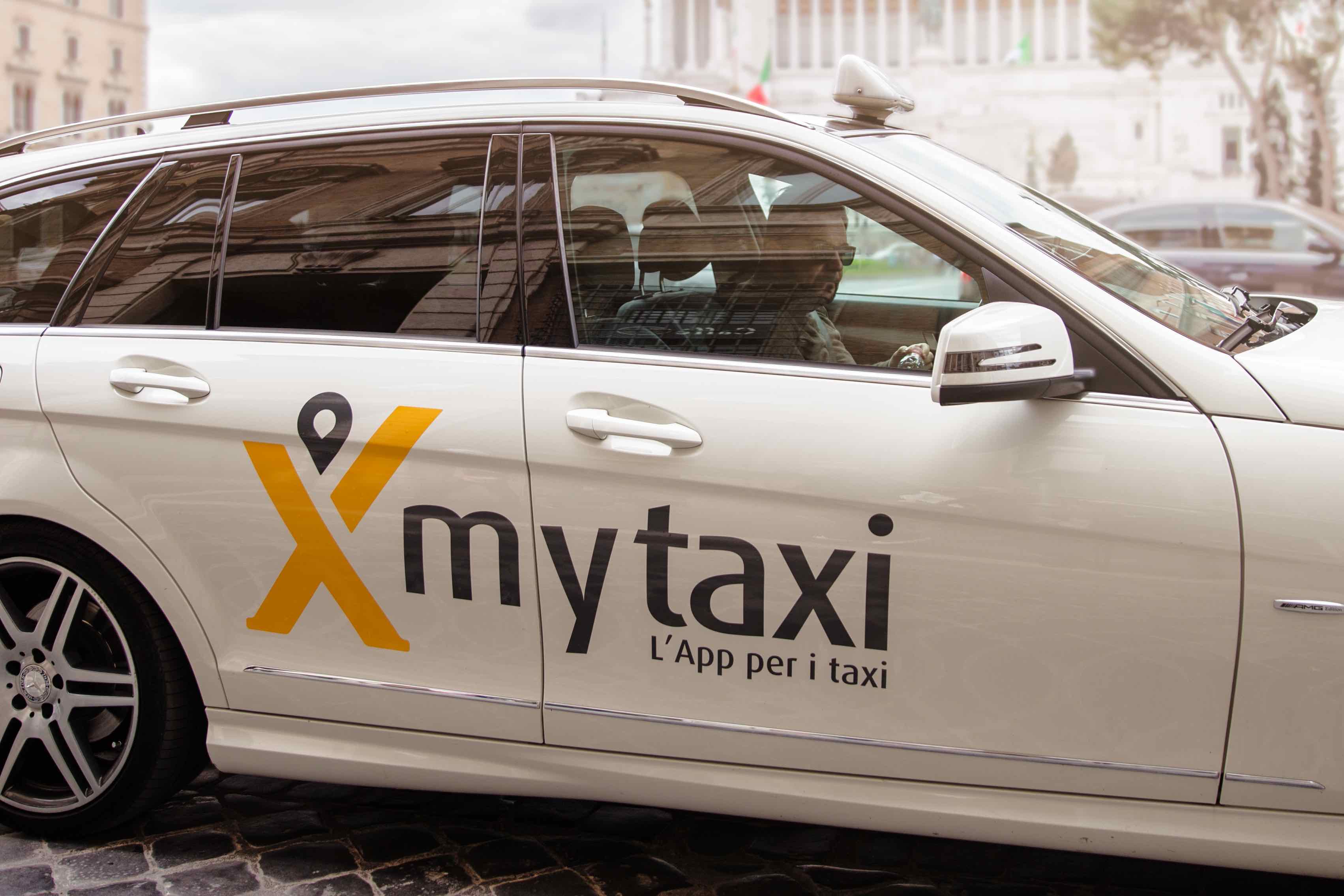 mytaxi rileva Clever Taxi, la taxi-app leader in Romania