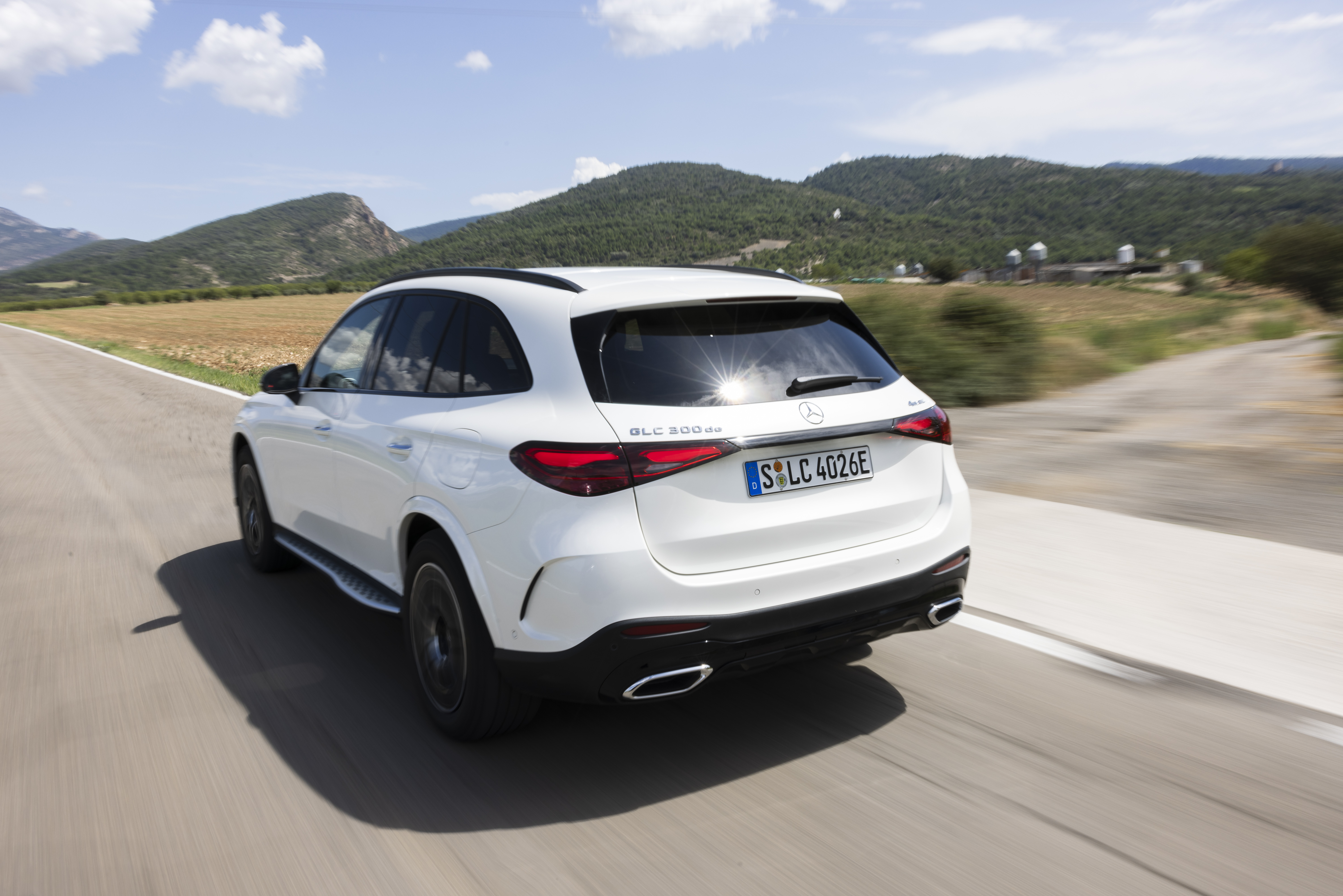 Mercedes-Benz GLC: nuove motorizzazioni ancora più dinamiche, potenti ...