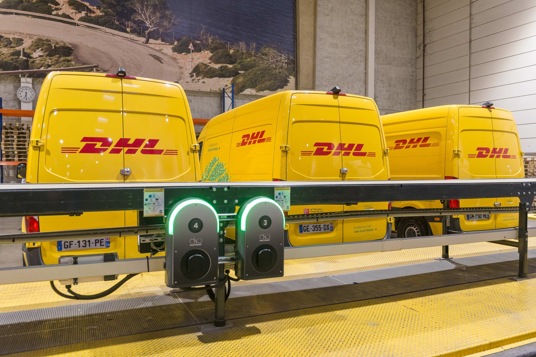 DHL Mercedes_Esprinter.© O. Bos277 - Copie