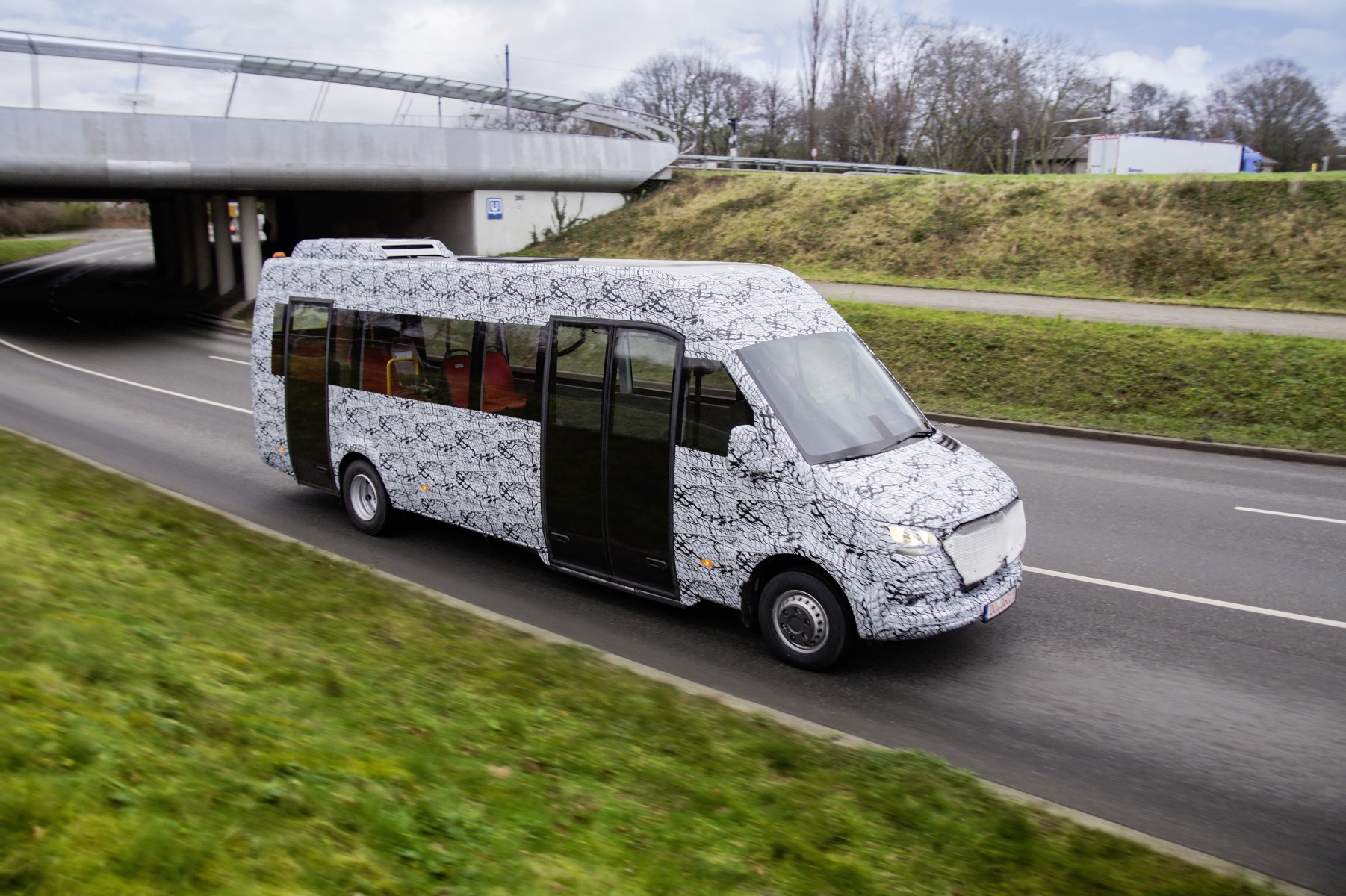 Le nouveau minibus/minicar Mercedes-Benz : la nouvelle génération en ...