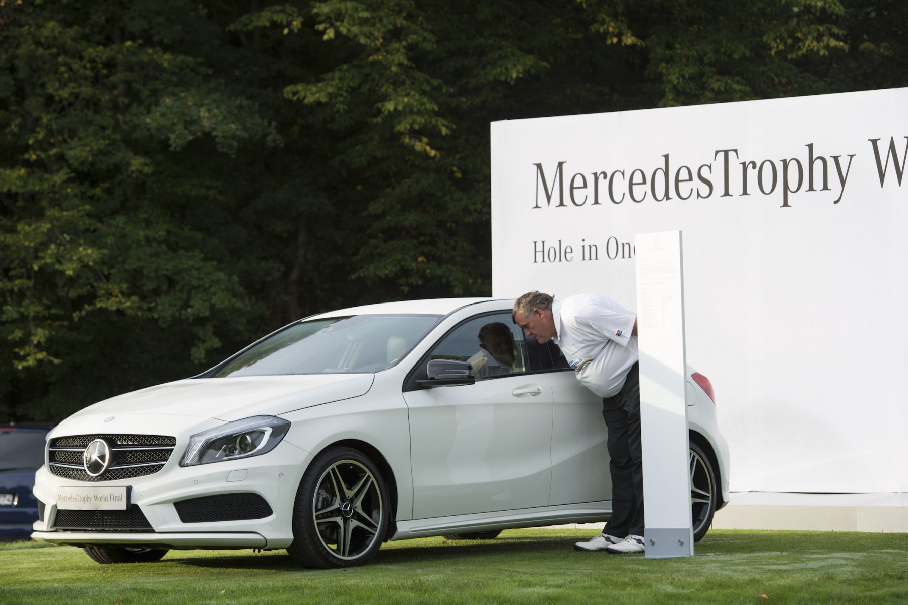 Lancement du MercedesTrophy 2013