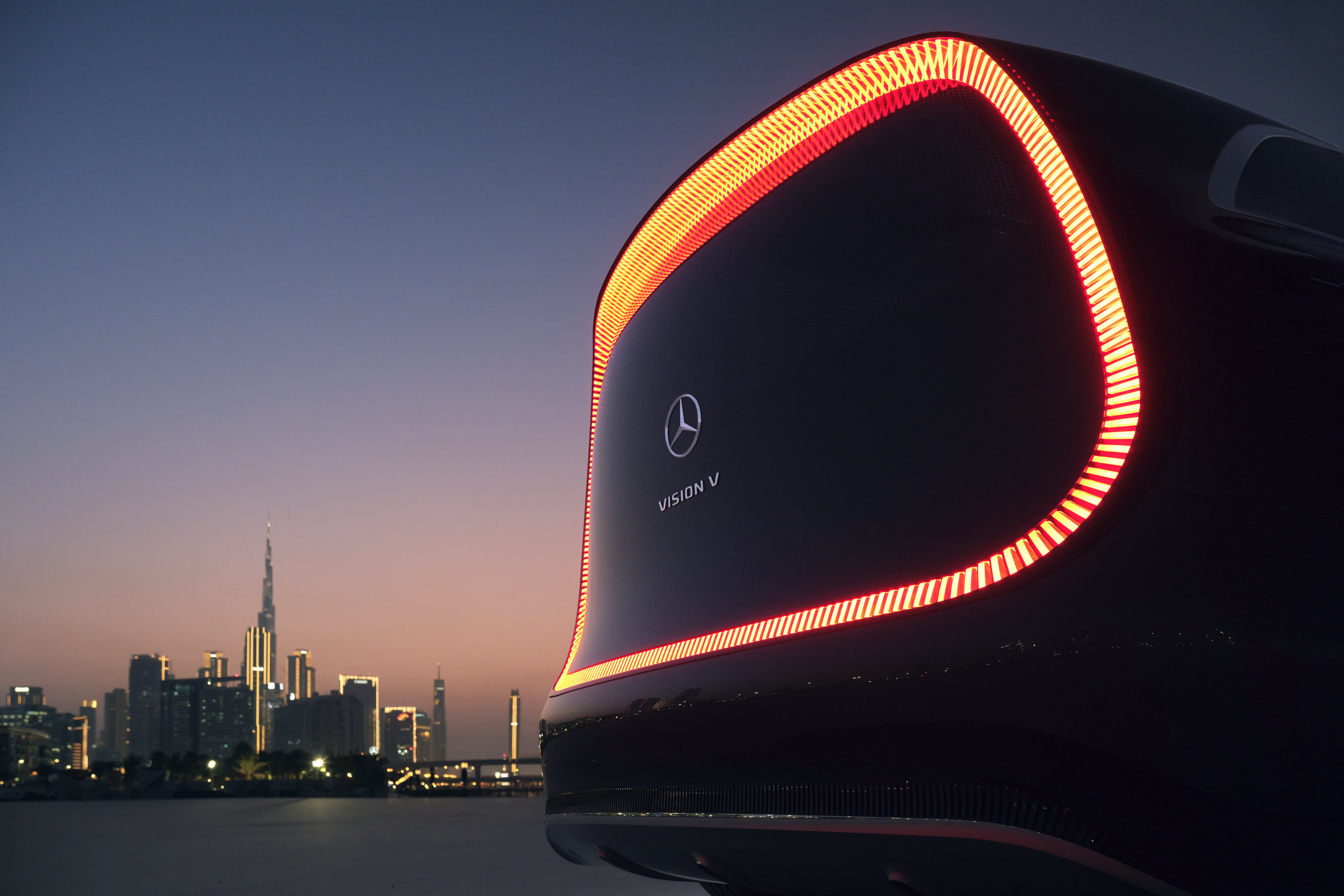 Vision V à Dubaï : une perspective fascinante sur le futur modèle ultra ...
