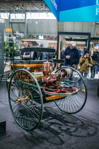 Retro Classics 2026 : Mercedes-Benz – 140 ans d'innovation portée par ...