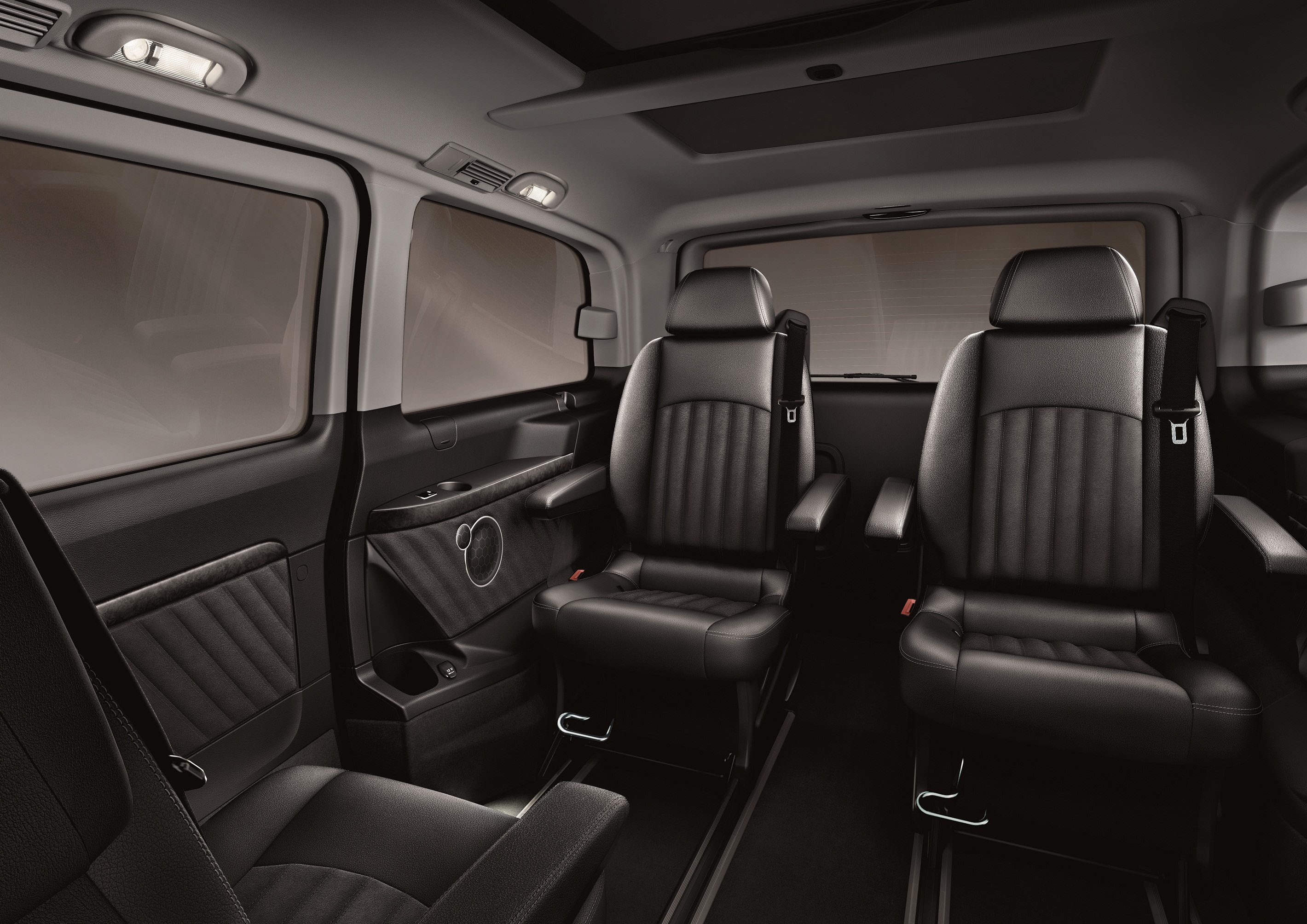 V 350 Grand Editionを限定発売