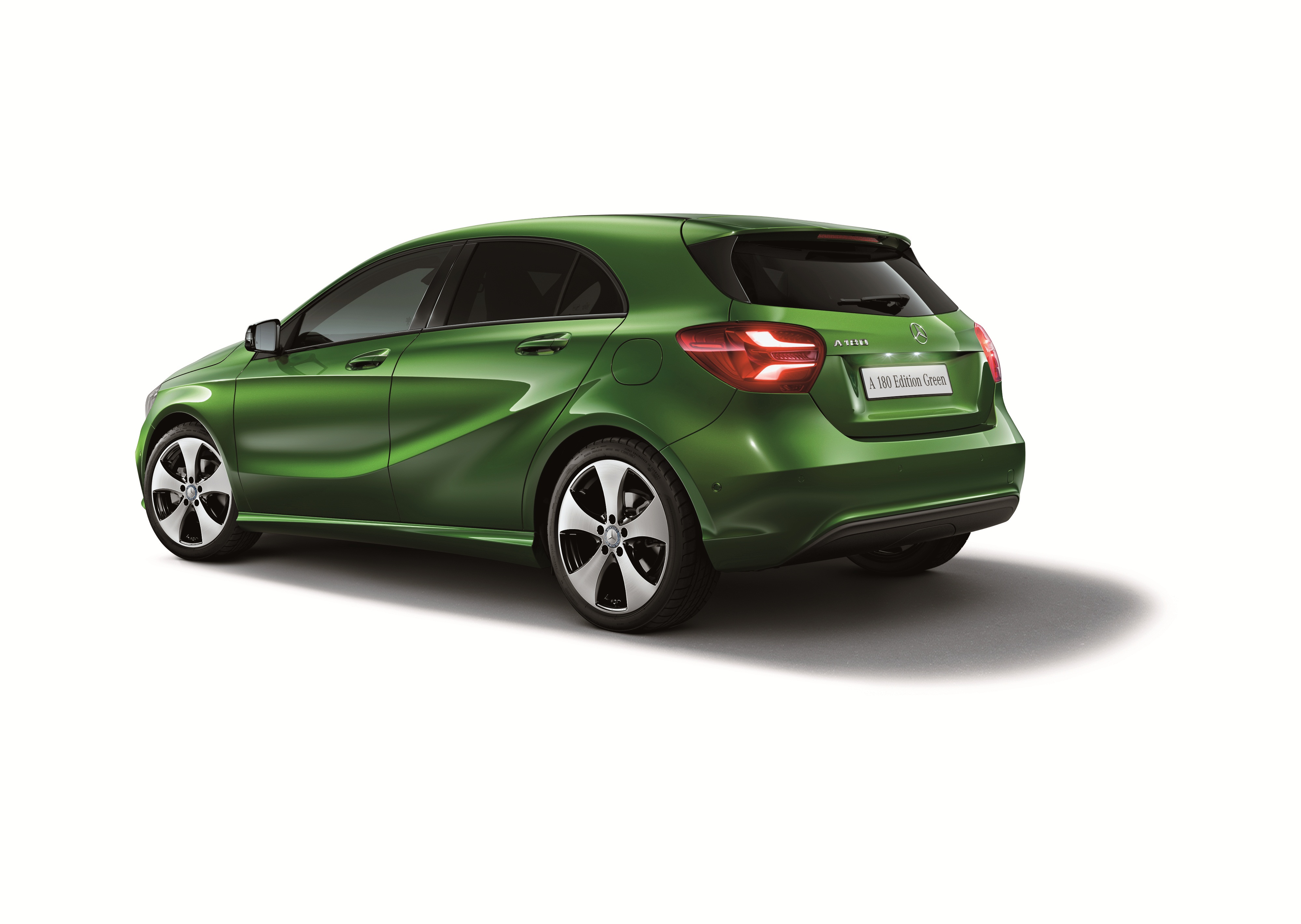 「A 180 Customized Version」、「A 180 Edition Green」、「A 250 SPORT 4MATIC ...