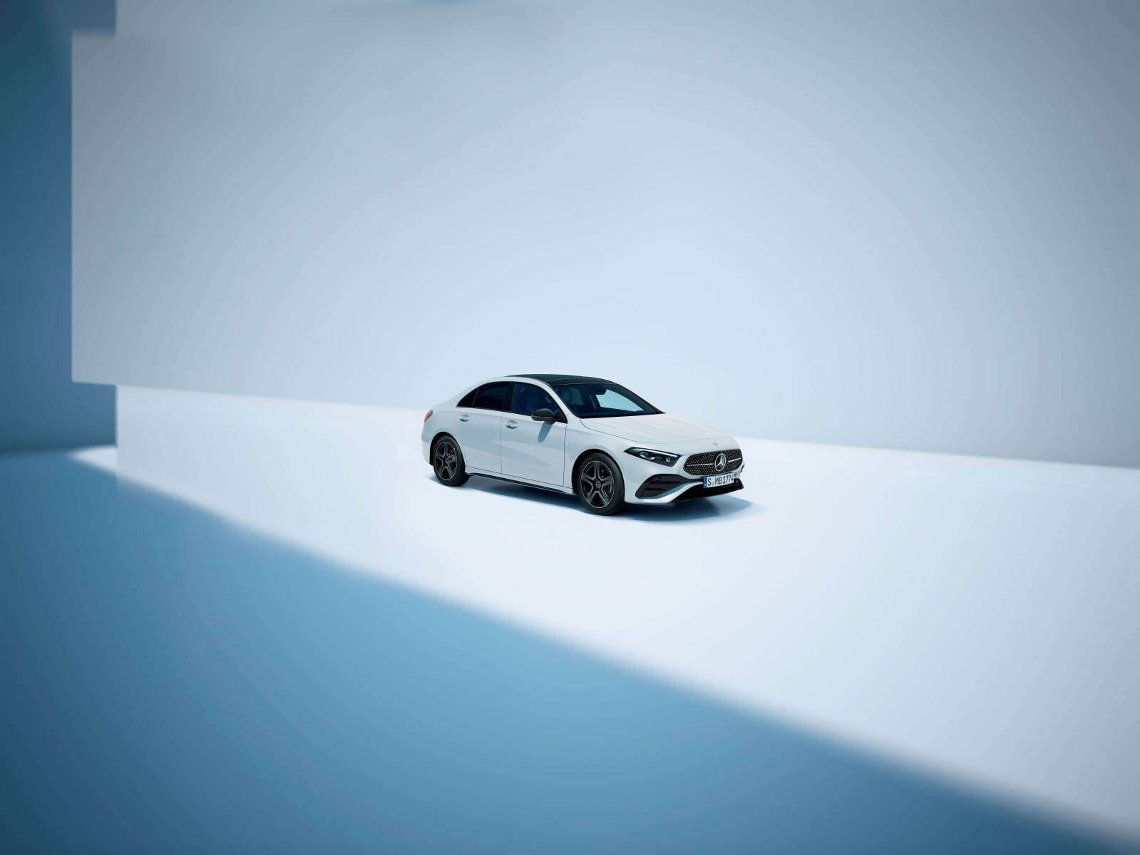 「A 180 Sedan Final Edition」、「A 200 d Sedan Final Edition」を追加