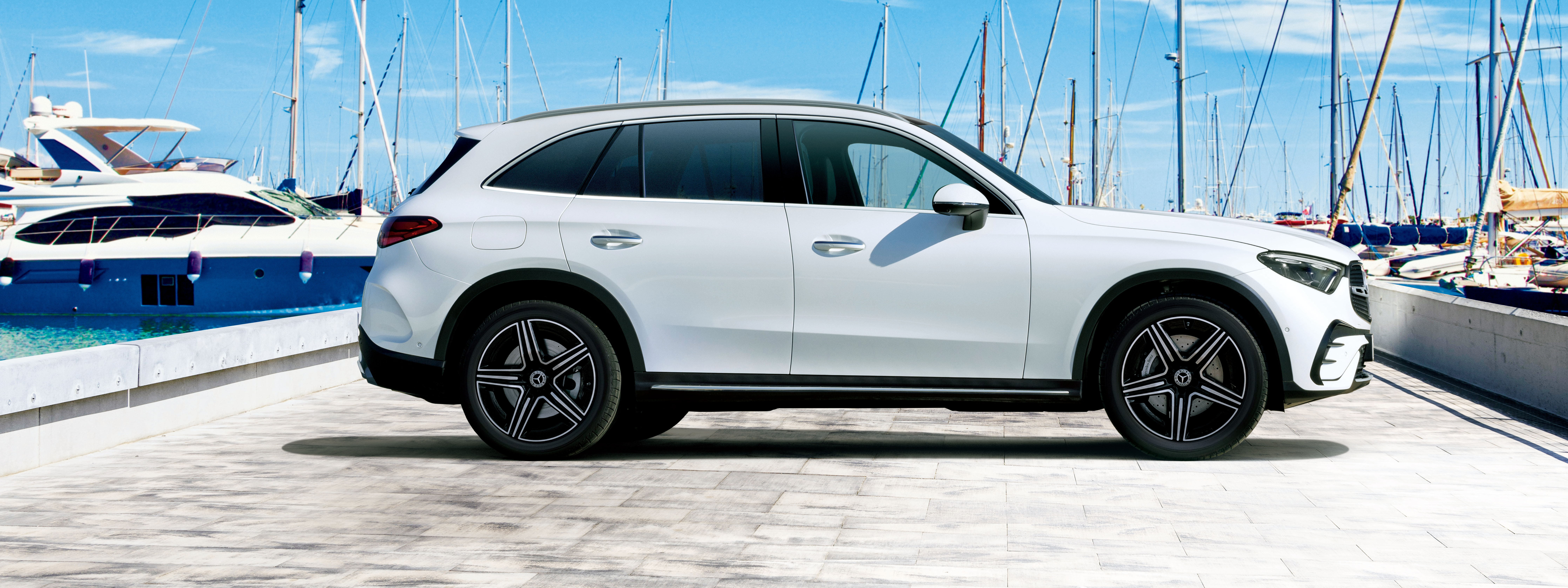 「GLC 220 d 4MATIC Sports (ISG) 」、「GLC 220 d 4MATIC Coupé Sports (ISG) 」を追加