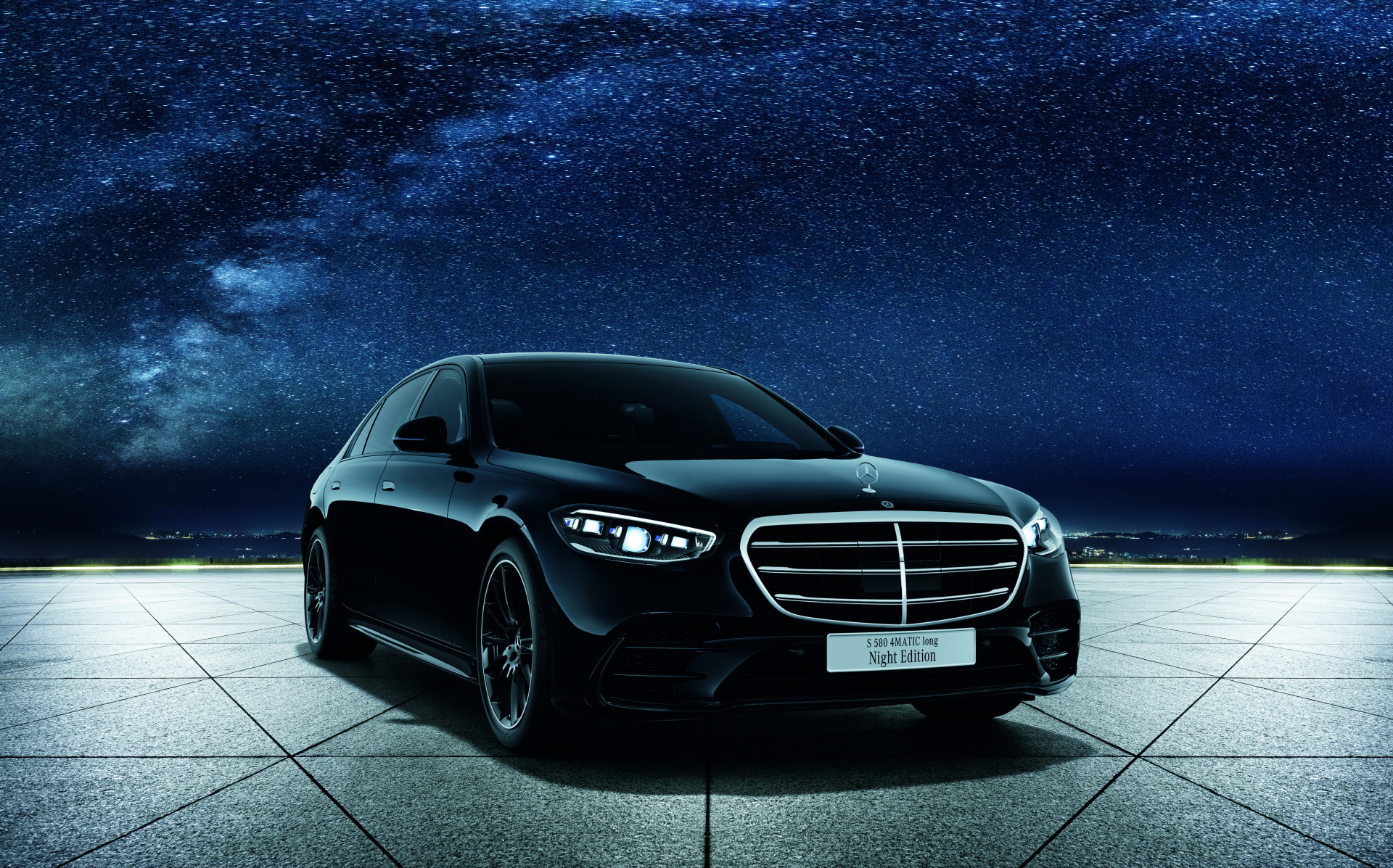 「S 580 4MATIC long Night Edition (ISG) 」限定車発売
