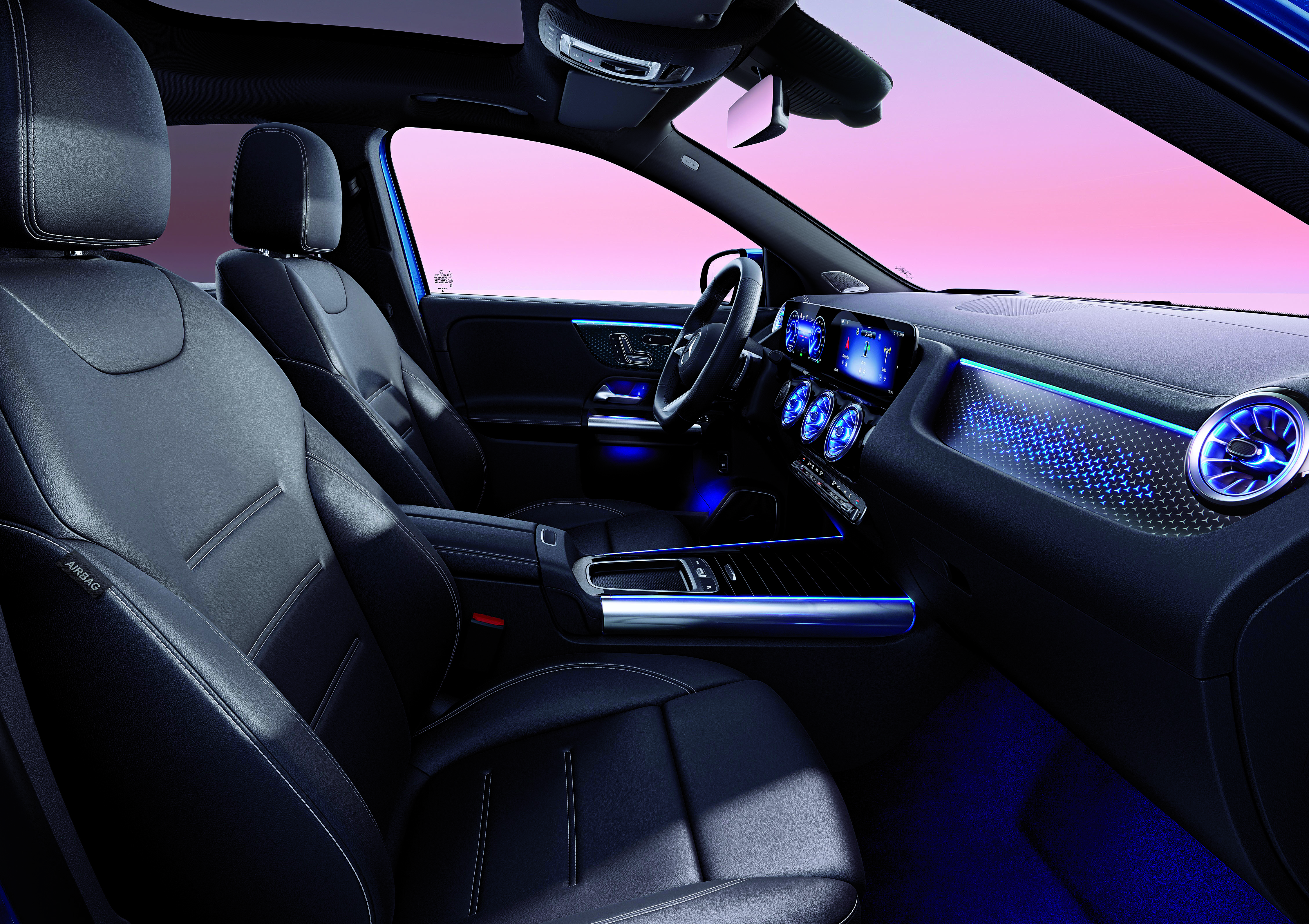 新型「EQA」を発売