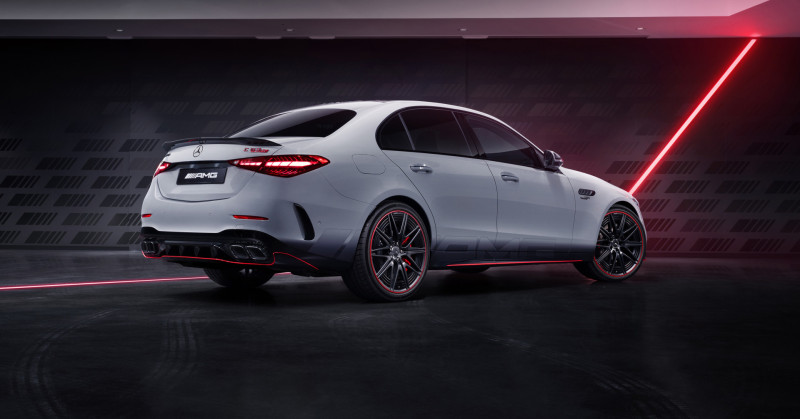 C 63 S E PERFORMANCE F1 Editionを限定発売
