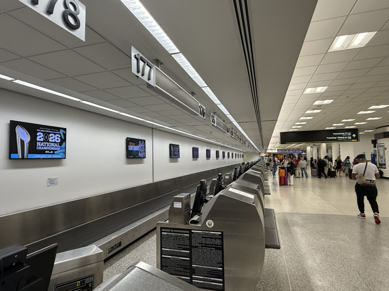 Miami-Dade County Mayor huddles with MIA employees to kick off ...