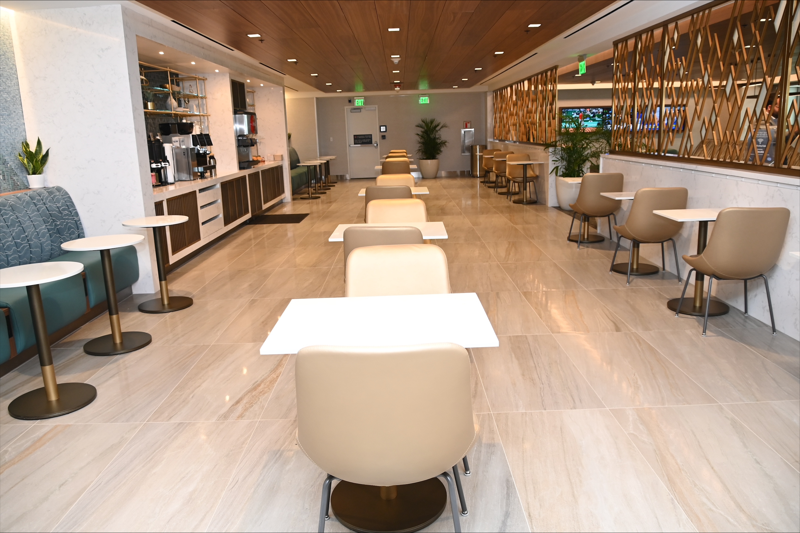 MIA and Delta Air Lines celebrate Delta Sky Club expansion