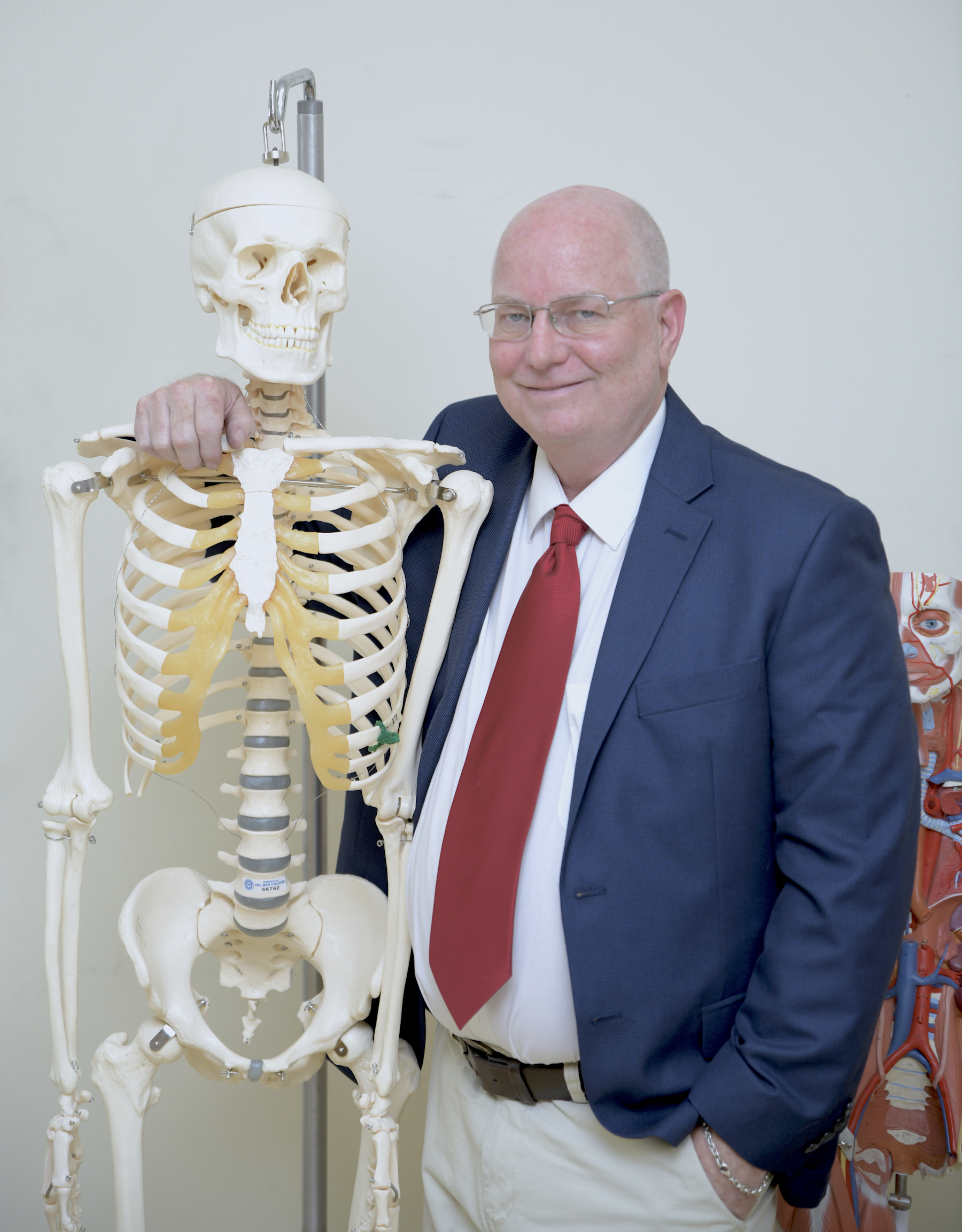 Del Mar College Biology Professor Bob Long named 2024 recipient of Dr ...