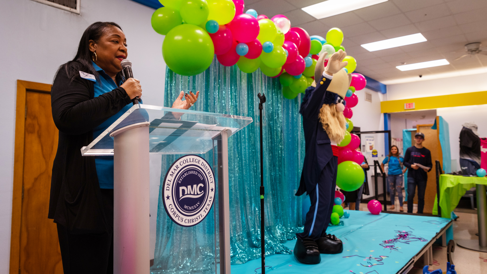 Valdar the Viking “Rocked the Runway” to Sport New South Texas Look