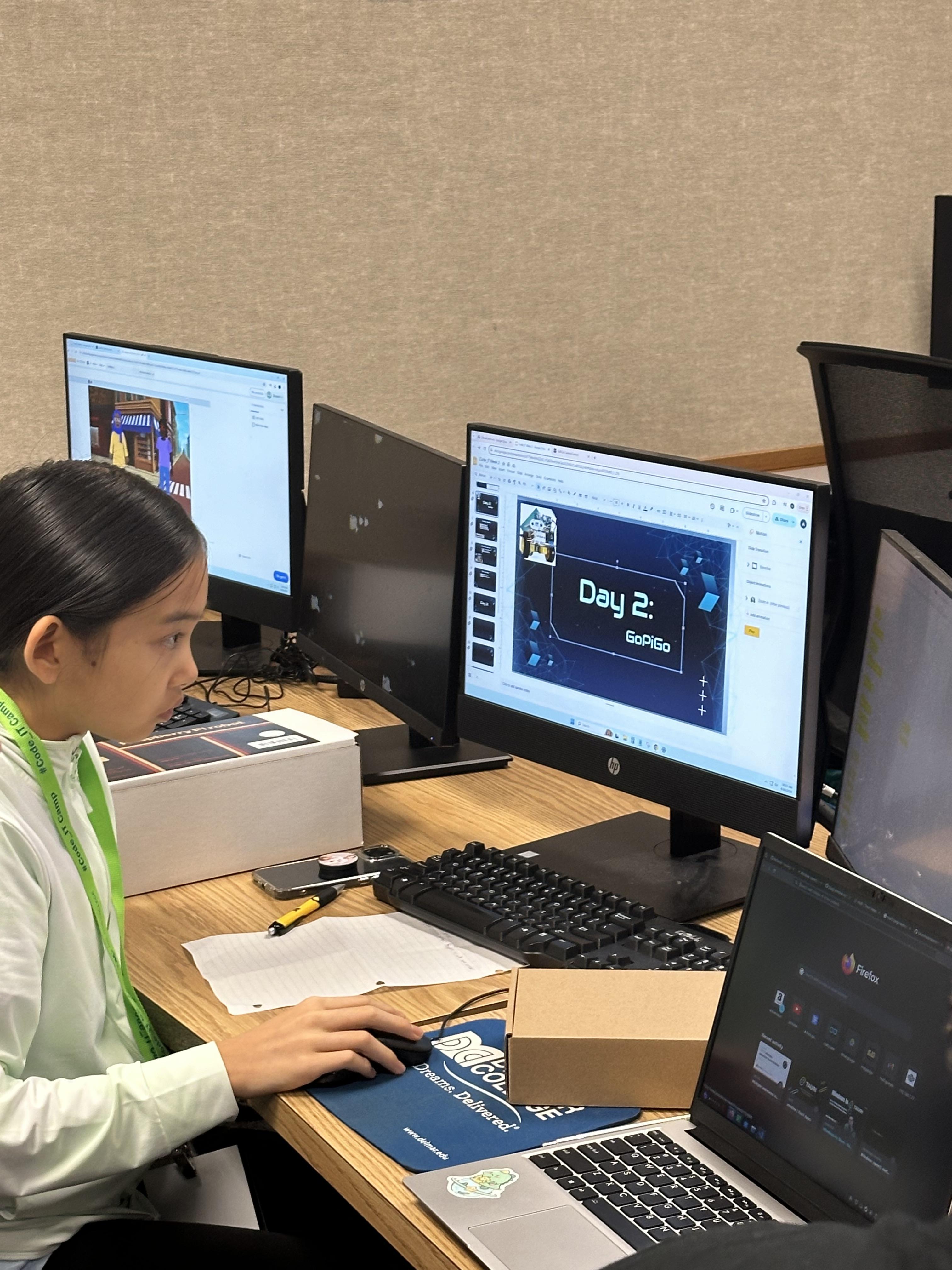 #Code_IT Campers learn to build and program robots with focus on Artificial Intelligence