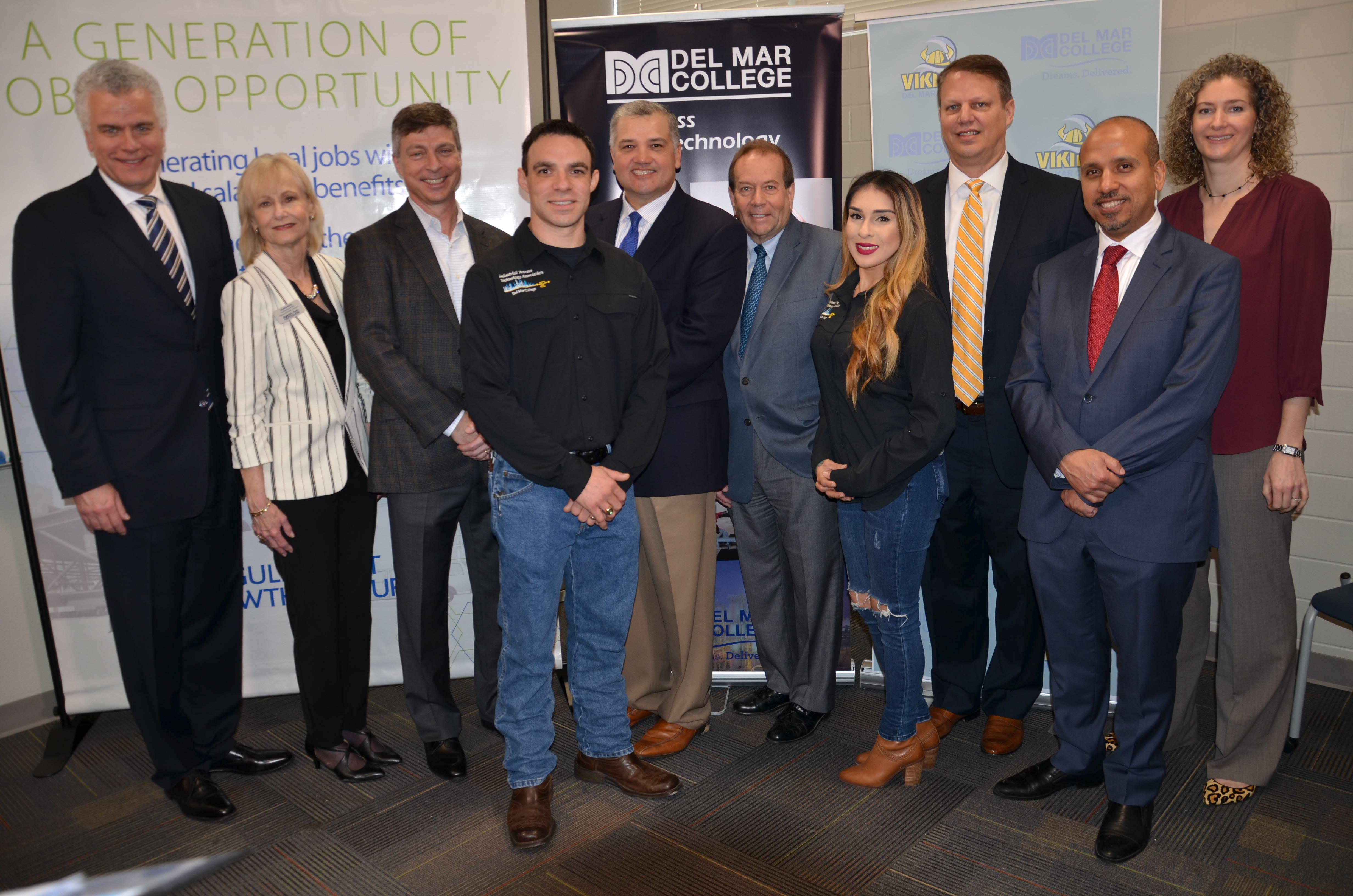 Gulf Coast Growth Ventures Project Announces $54,000 Scholarship Award ...