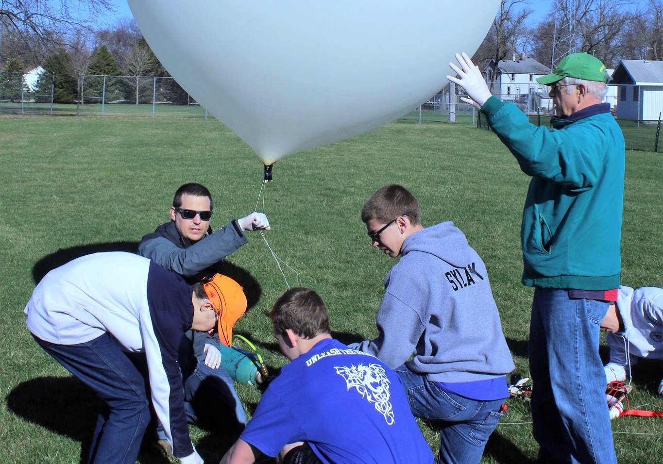 Minn. Unit's High-Altitude Balloon Reaches 95,000 Ft.