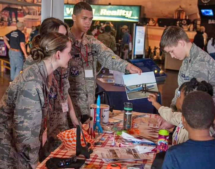 Georgia Wing Squadron Assists with Museum of Aviation's Family Day