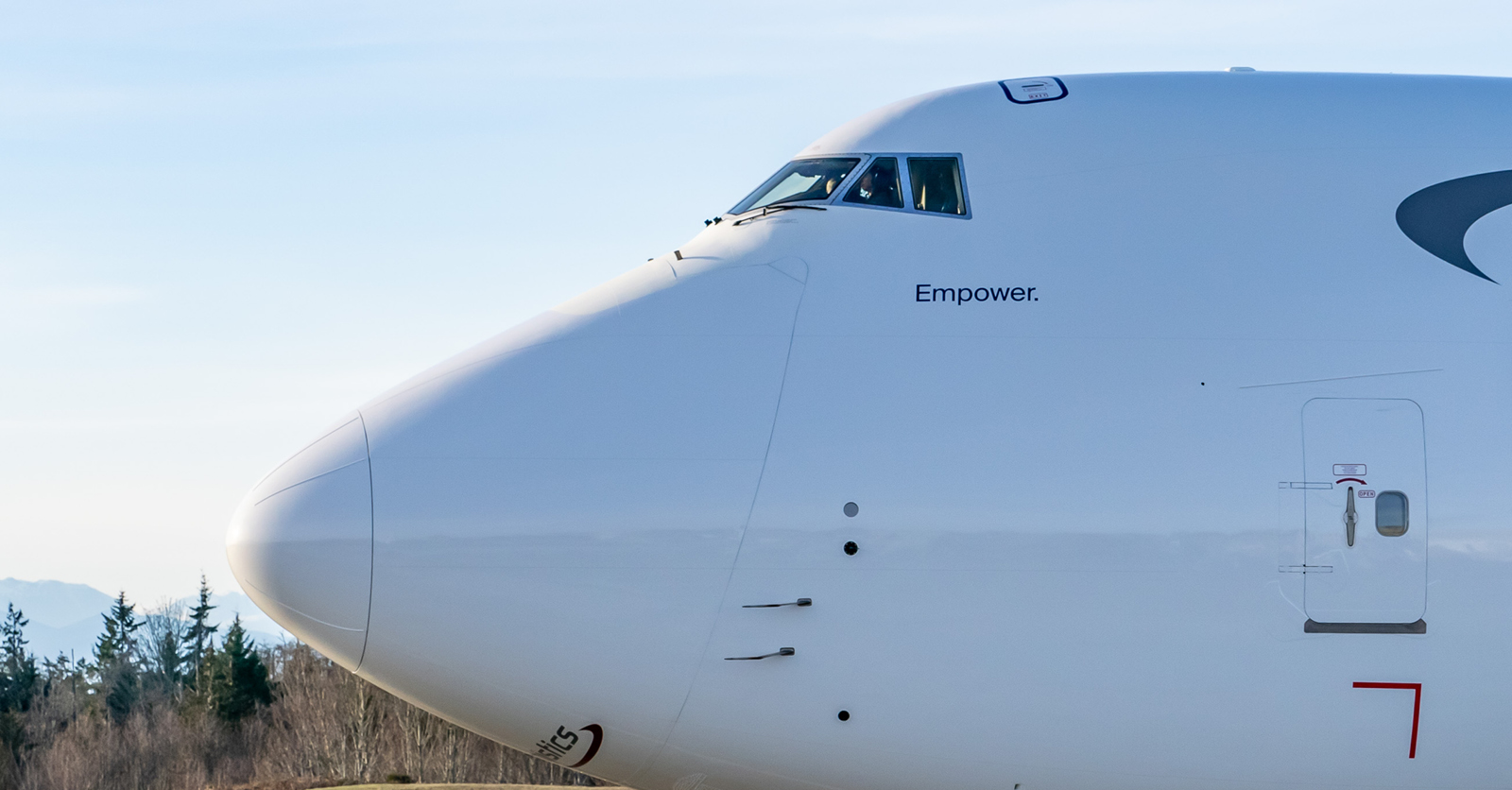 Kuehne+Nagel and Apex Logistics receive the last Boeing 747-8 freighter ...
