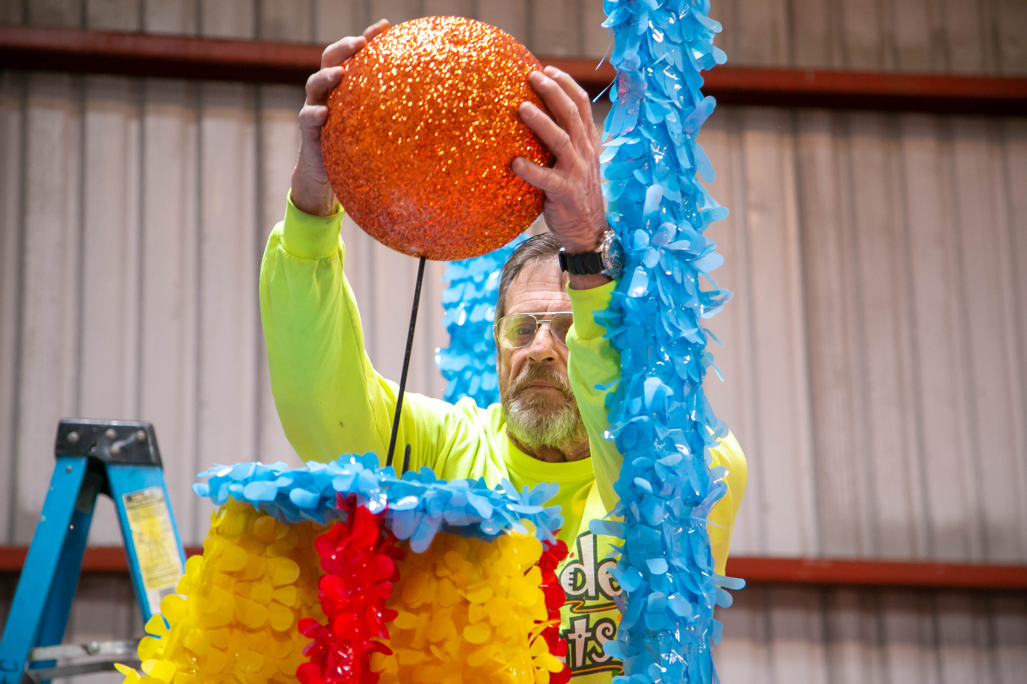 The making of Whataburger’s float for San Antonio’s Battle of Flowers ...