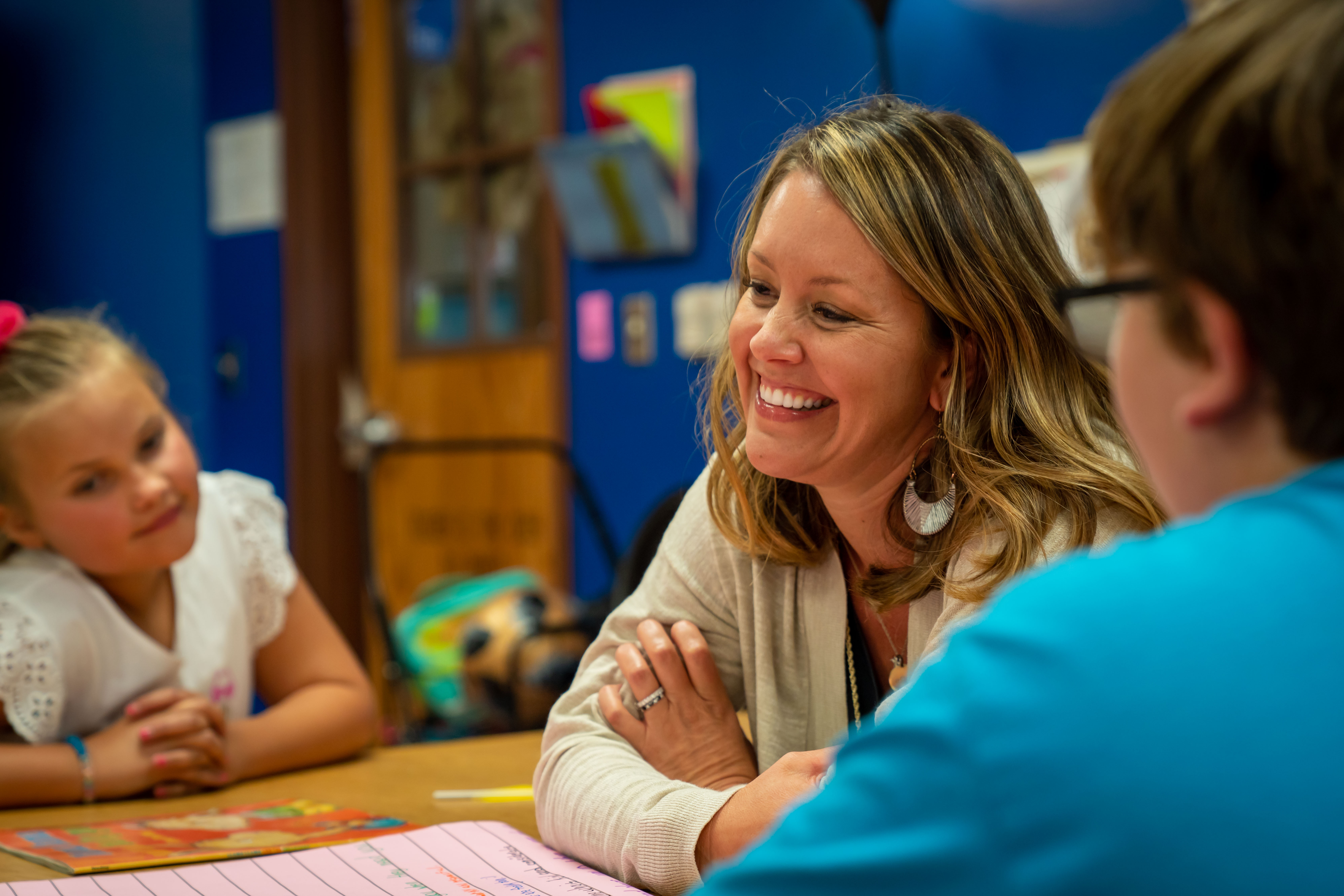 A lesson in kindness earns the first-ever Whatateacher Award