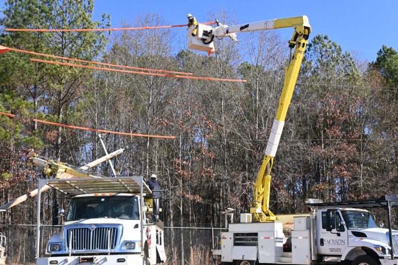 Jackson EMC Adds Live Line Simulator to Safety Program