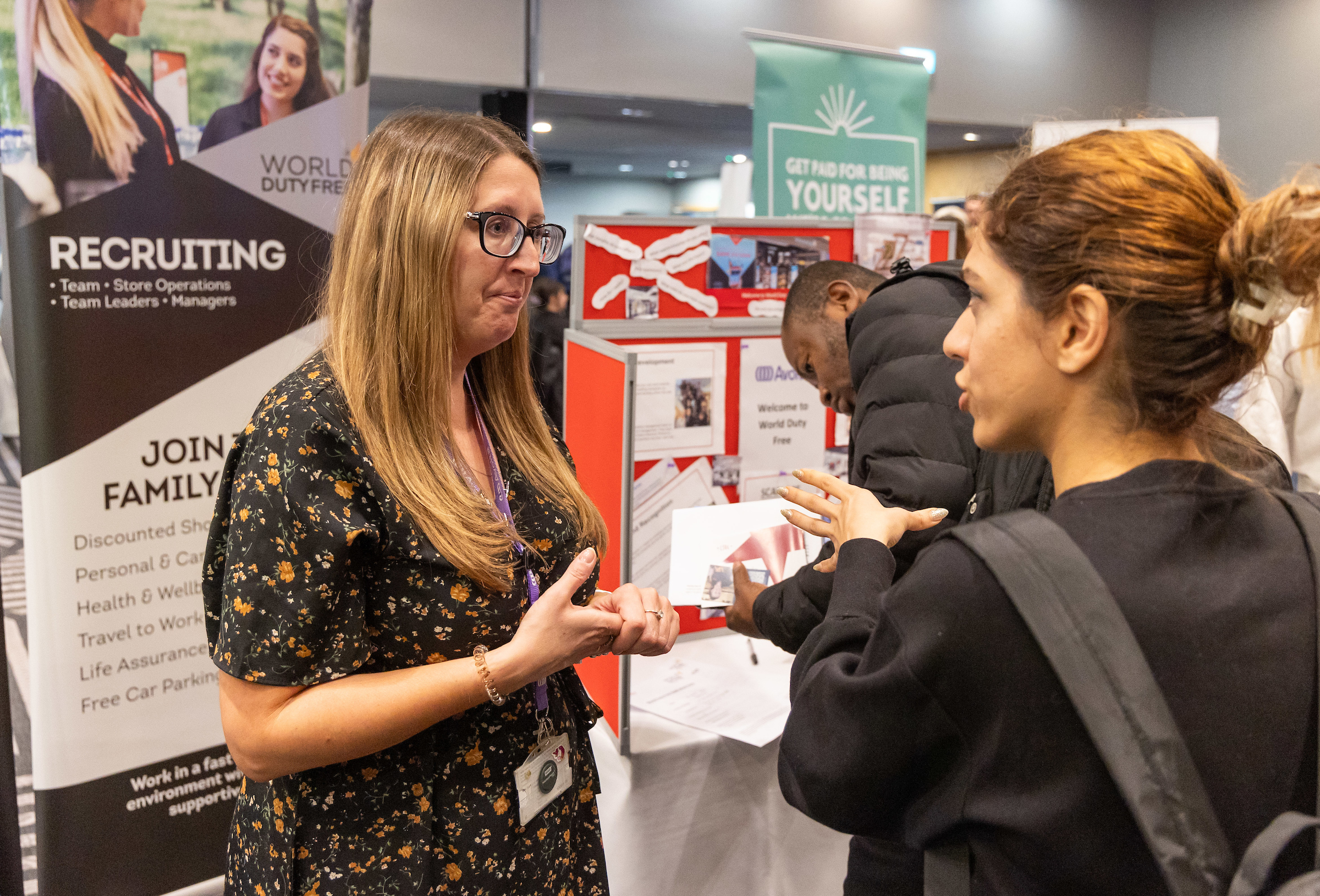 Record-breaking job fair attracts 1,500 jobseekers
