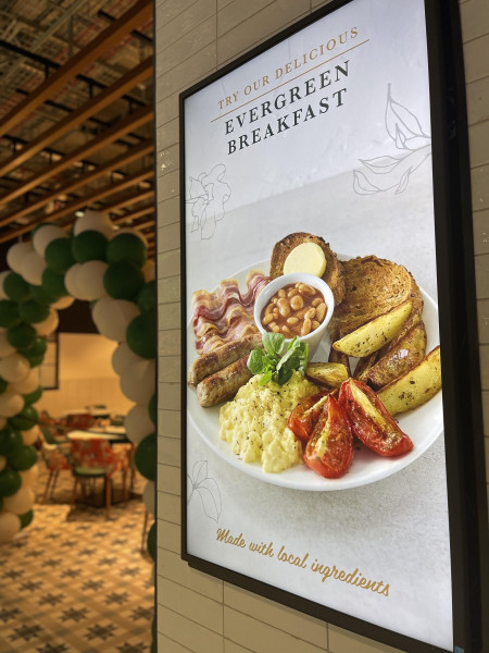 Brand-new 144-seat bar and brasserie opens at Manchester Airport