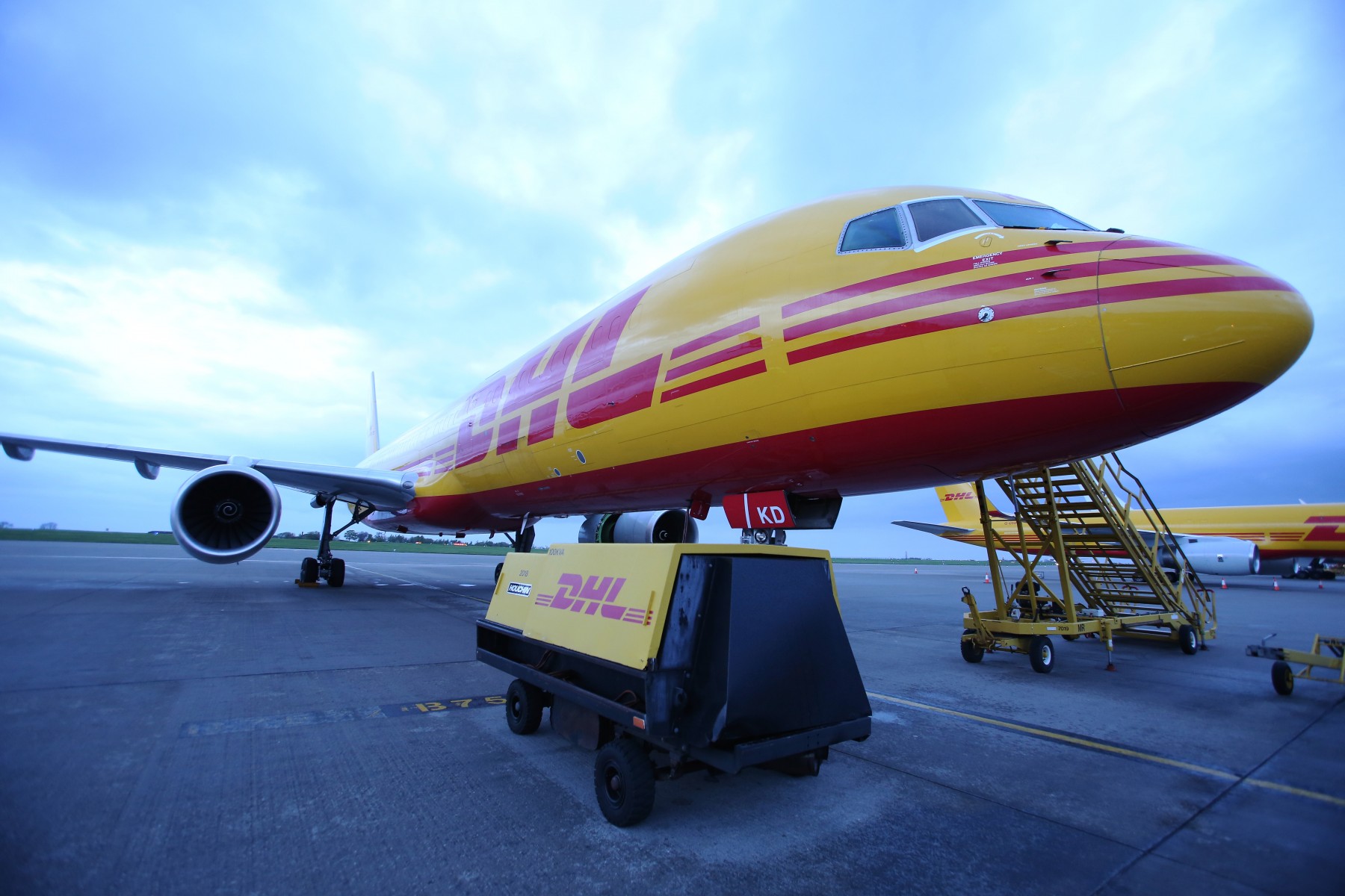 East Midlands Airport welcomes DHL’s sustainable aviation fuel investment