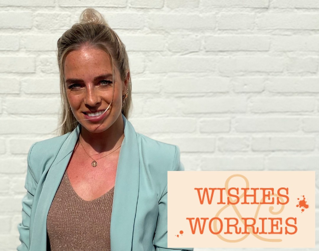 Lia yearns for a life full of sun, sea and beach